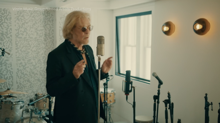 Artist Alicia Witt Releases New EP Witness | LifeMinute TV