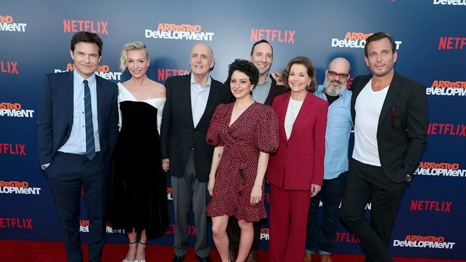 Arrested Development Cast Controversy | LifeMinute TV