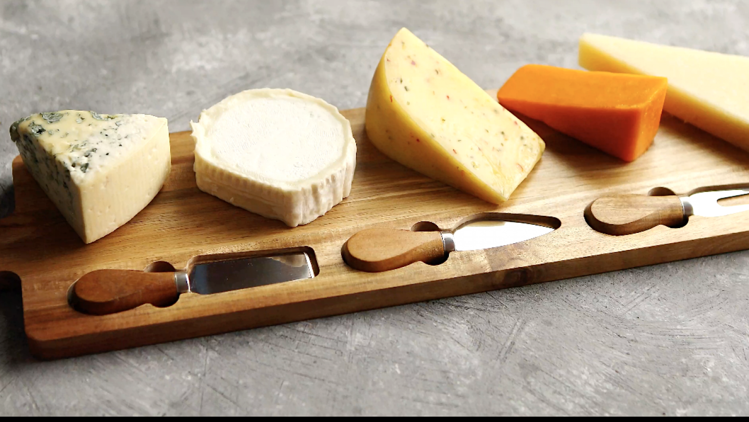 More Reasons to Love Cheese | LifeMinute.tv