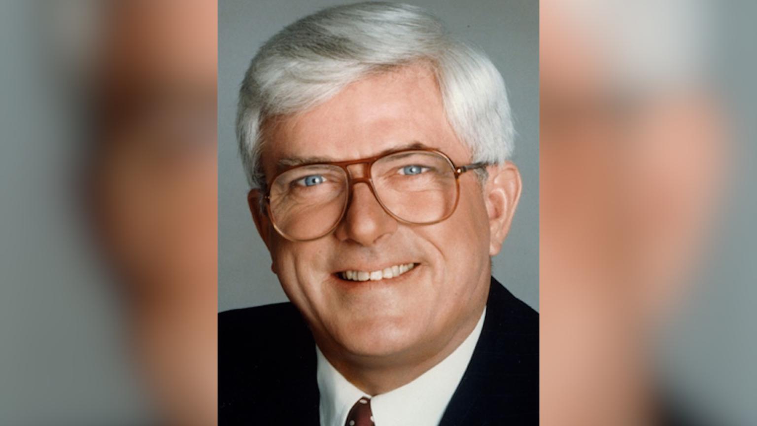Daytime Talk Pioneer Phil Donahue Dead at 88, Actor John Aprea Dies at ...