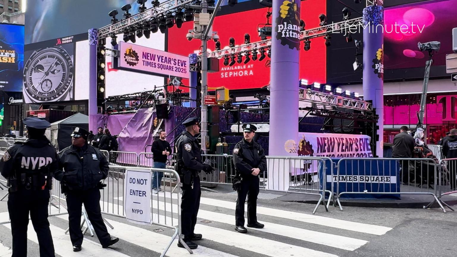Times Square Transforms for New Year’s Eve | LifeMinute TV