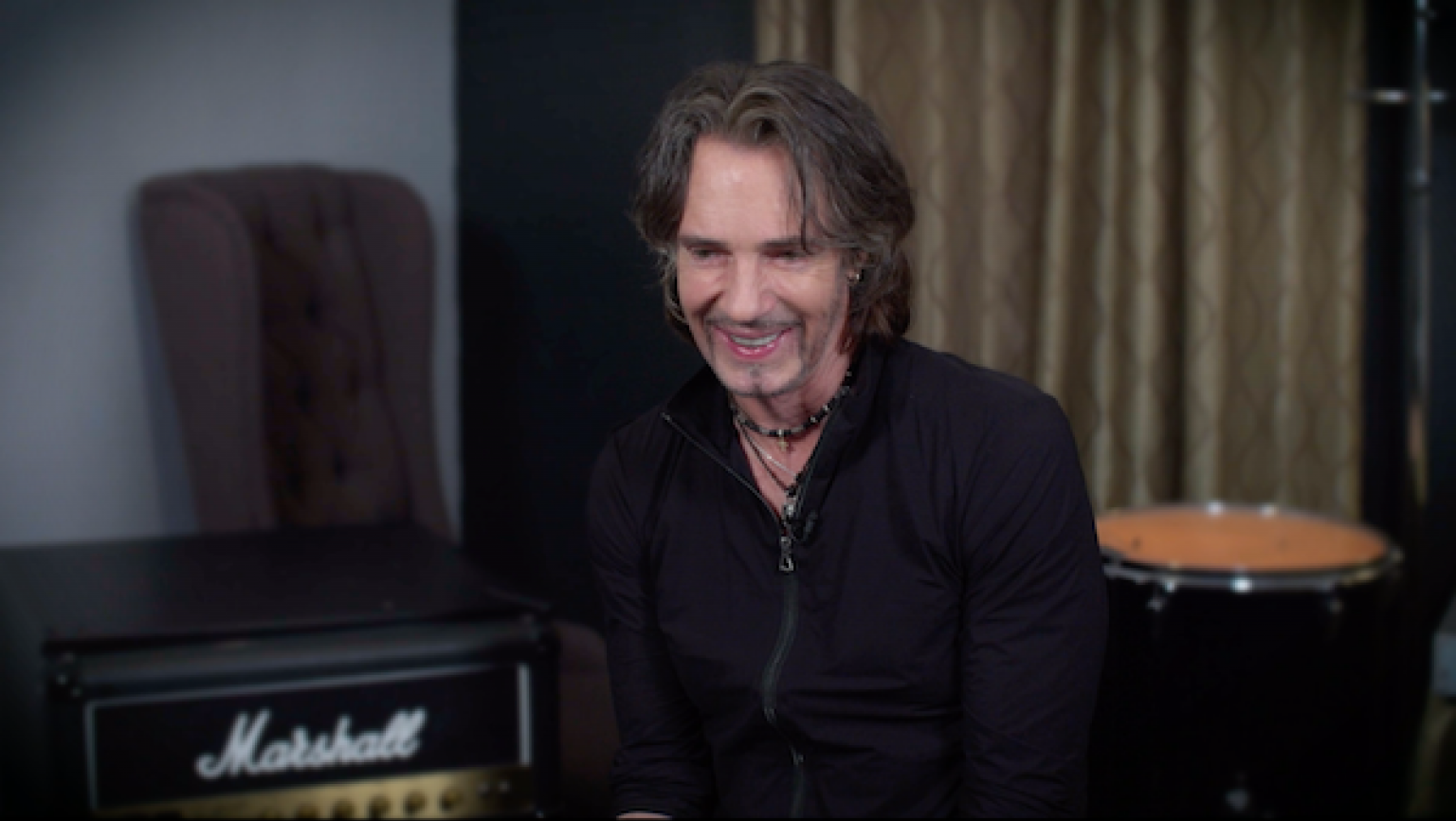 Rick Springfield Rocking Out and Wowing Fans New and Old | LifeMinute TV